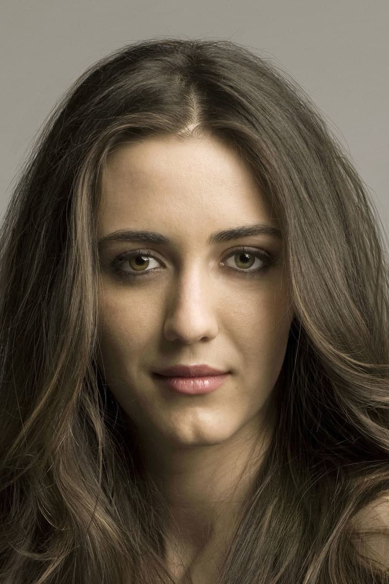 Madeline Zima - elFinalde